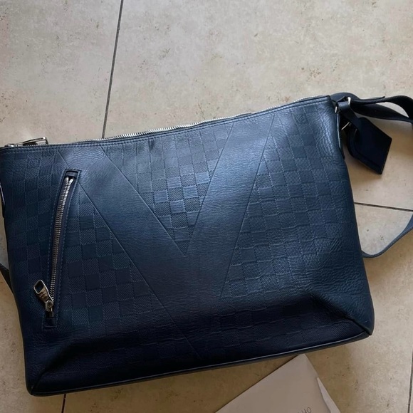 Louis Vuitton | Bags | Louis Vuitton Damier Infini Mick Pm Americas Cup ...